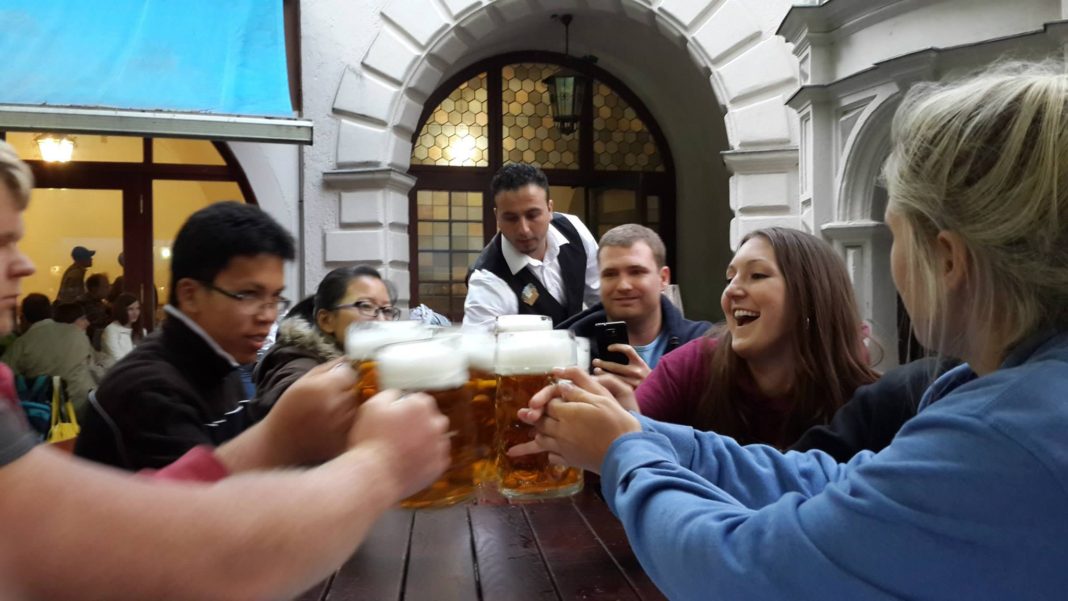 Hungarian alcohol and drinking | How to learn Hungarian?